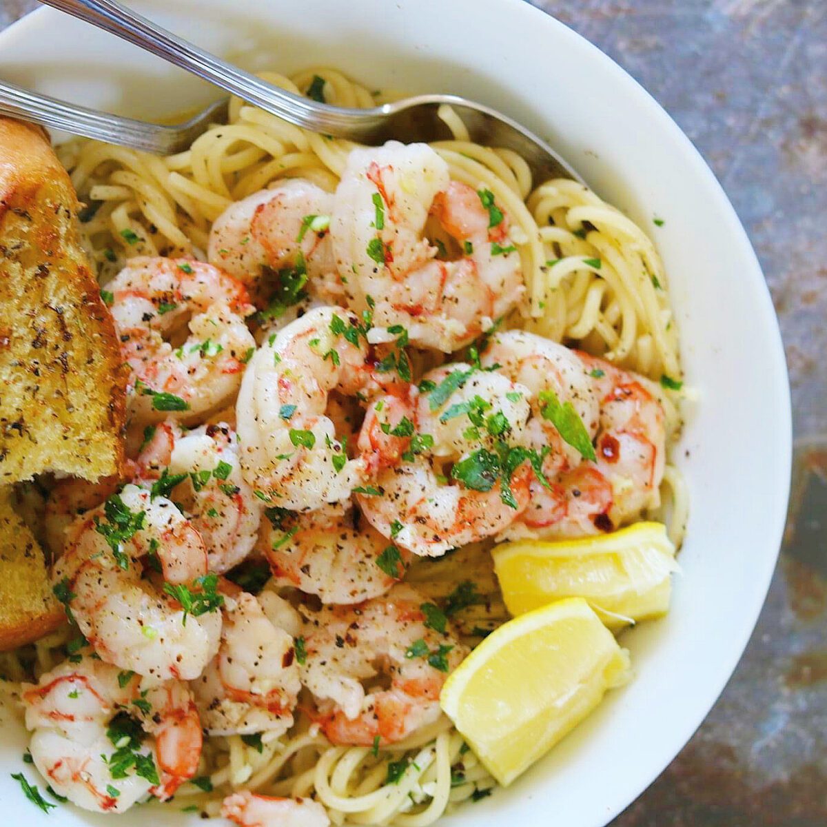 love this shrimp scampi pasta. – A cook named Rebecca